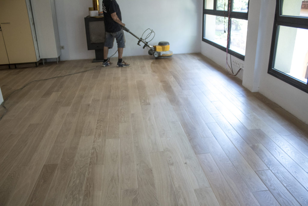 Tarima de roble maciza % - Tienda Parquets Serra